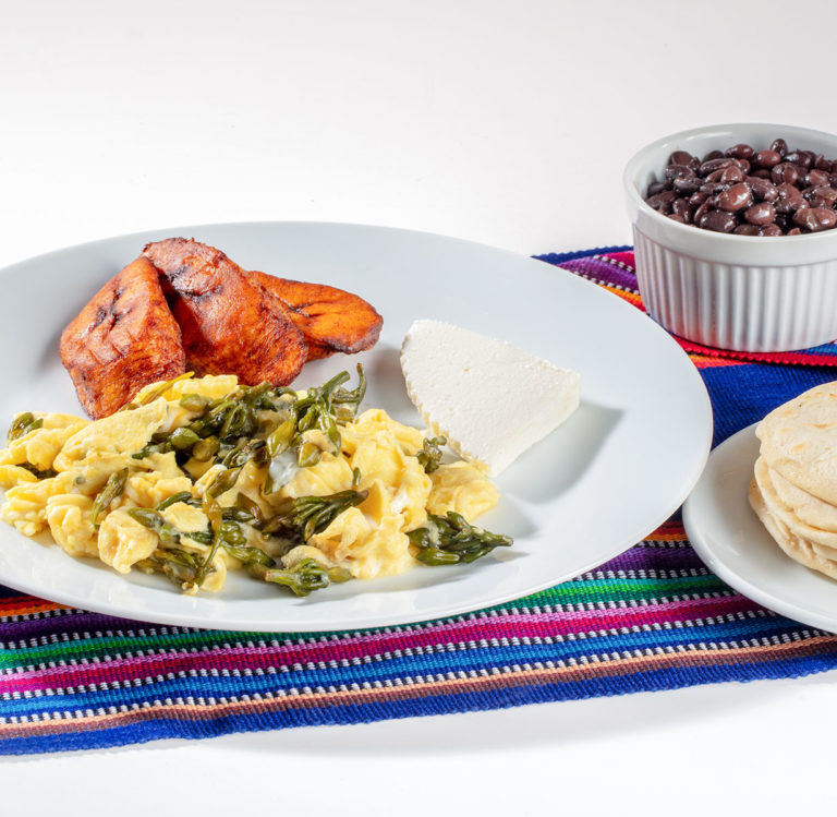 Huevos con Loroco | Guatepan